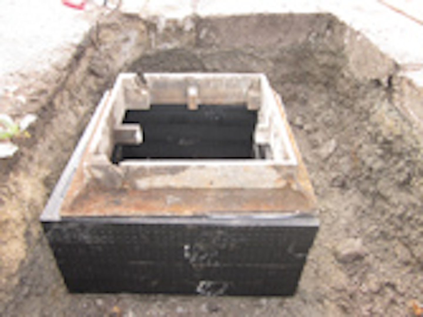 Square manhole adjustment | WaterWorld