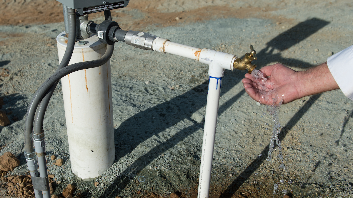 Calif. prepares communities for dry drinking water wells | WaterWorld